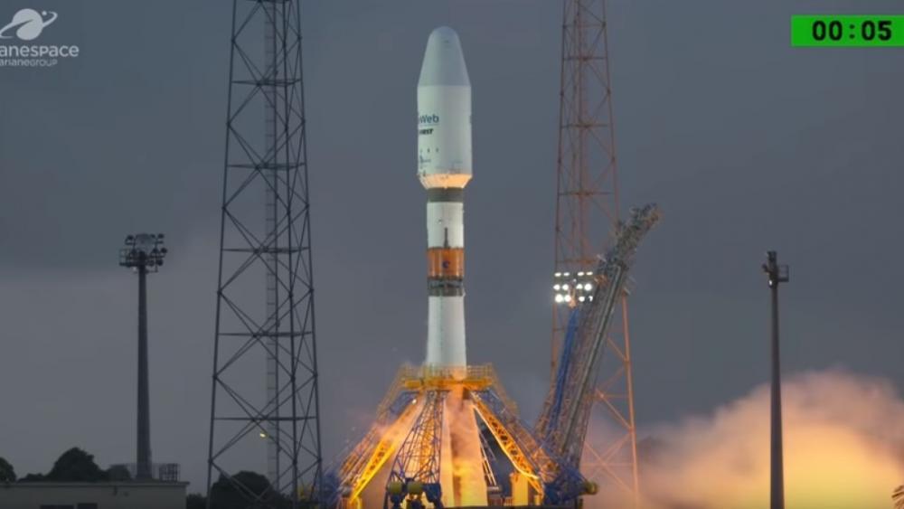 Sojus-Rakete mit OneWeb-Satelliten ins All gestartet