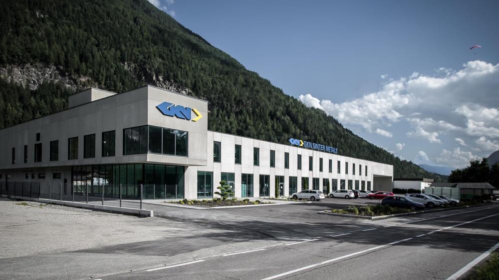 GKN Sinter Metals eröffnet neuen Standort in Sand in Taufers - Panorama ...