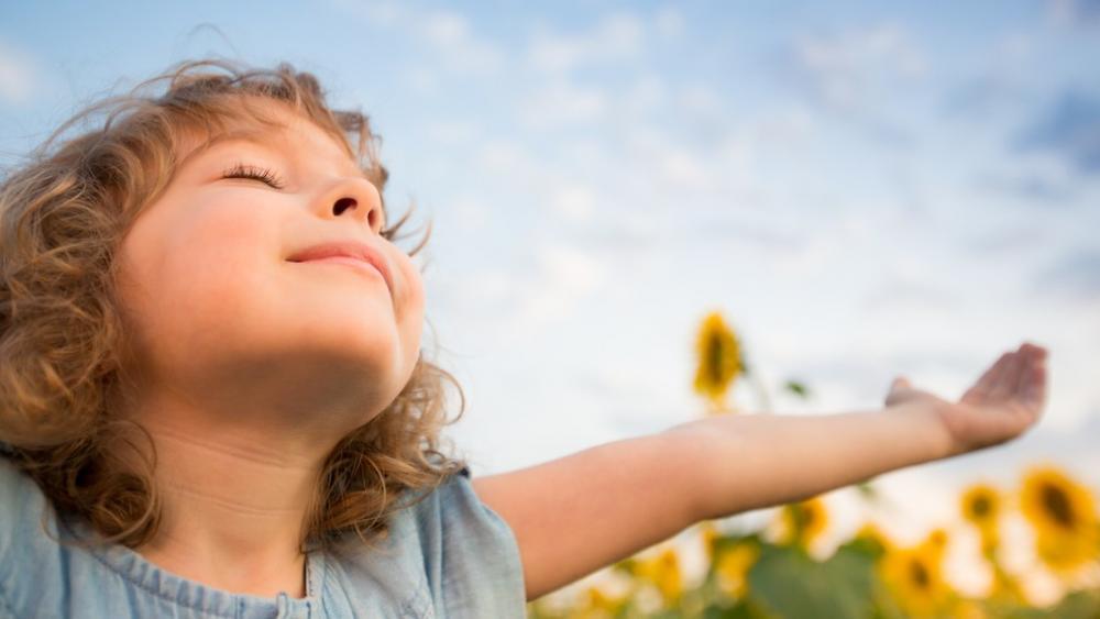 Wenn sich das Kind verschluckt: So können Sie Leben retten