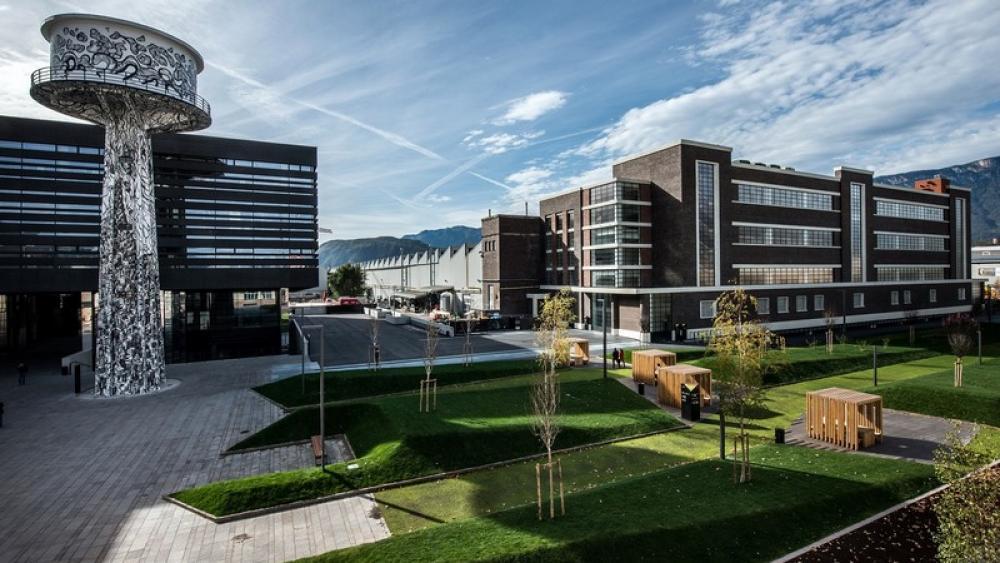 Erste Betriebe ziehen in Bozens NOI-Techpark ein