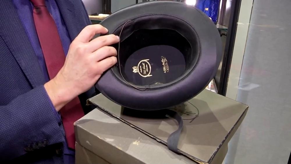 Gehört Hitlers Zylinder unter den Hammer?