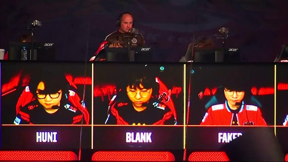 League of Legends bald mobil?