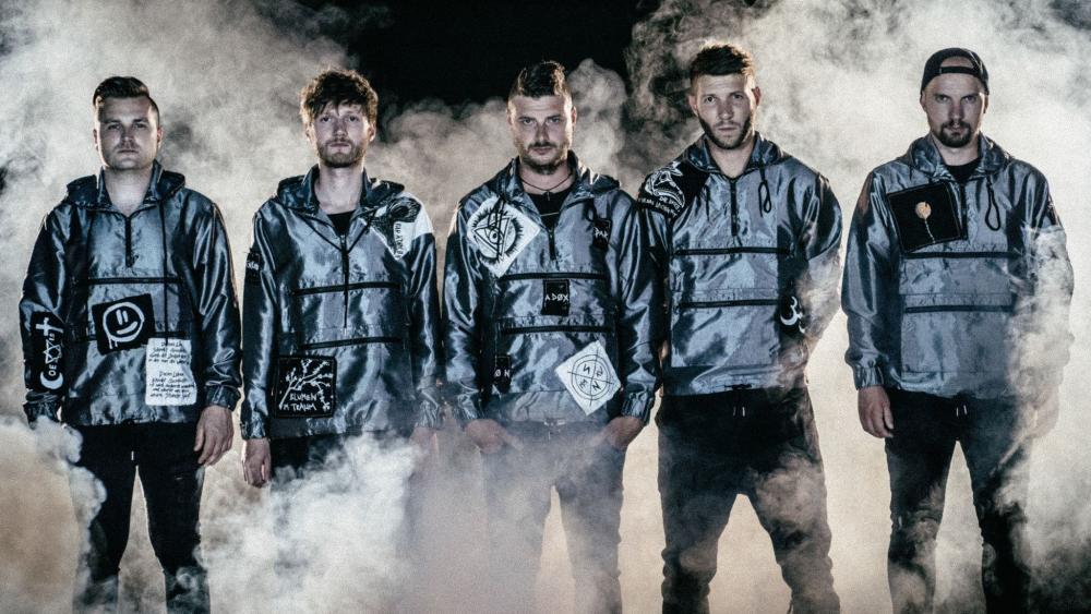 Stunde Null landen auf Platz 11 der Deutschen Charts