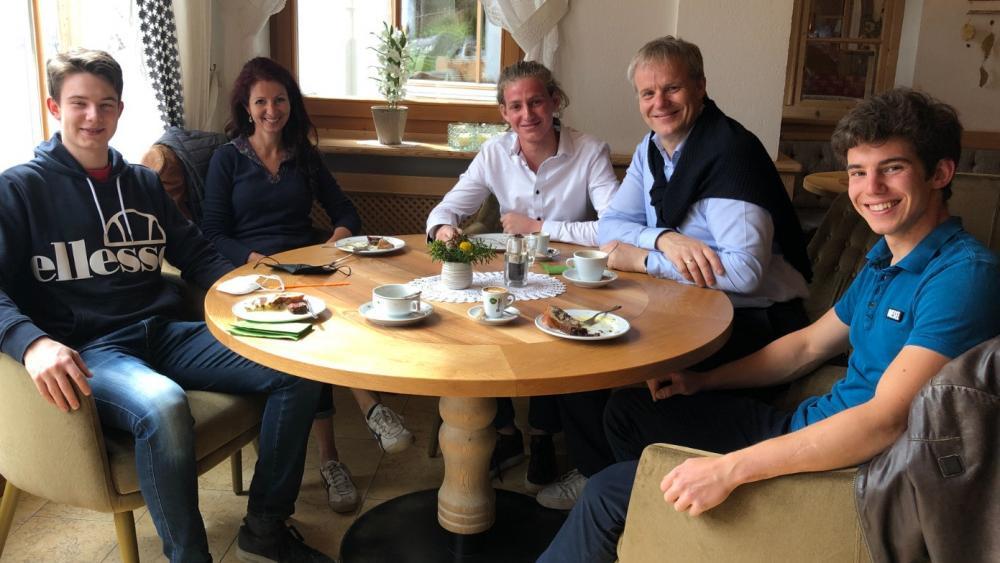 Philipp Moser: Freizeit genießen mit Familie und Freunden - Panorama | stol.it