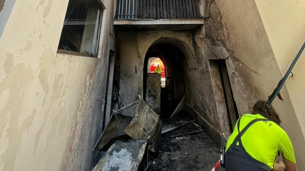 Neumarkt Brand In Lagerraum Richtet Erheblichen Schaden An Video