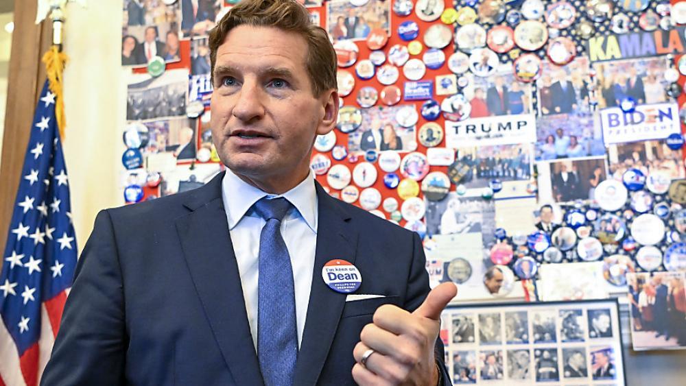 Chancenloser Demokrat fordert Biden bei Kandidatur heraus