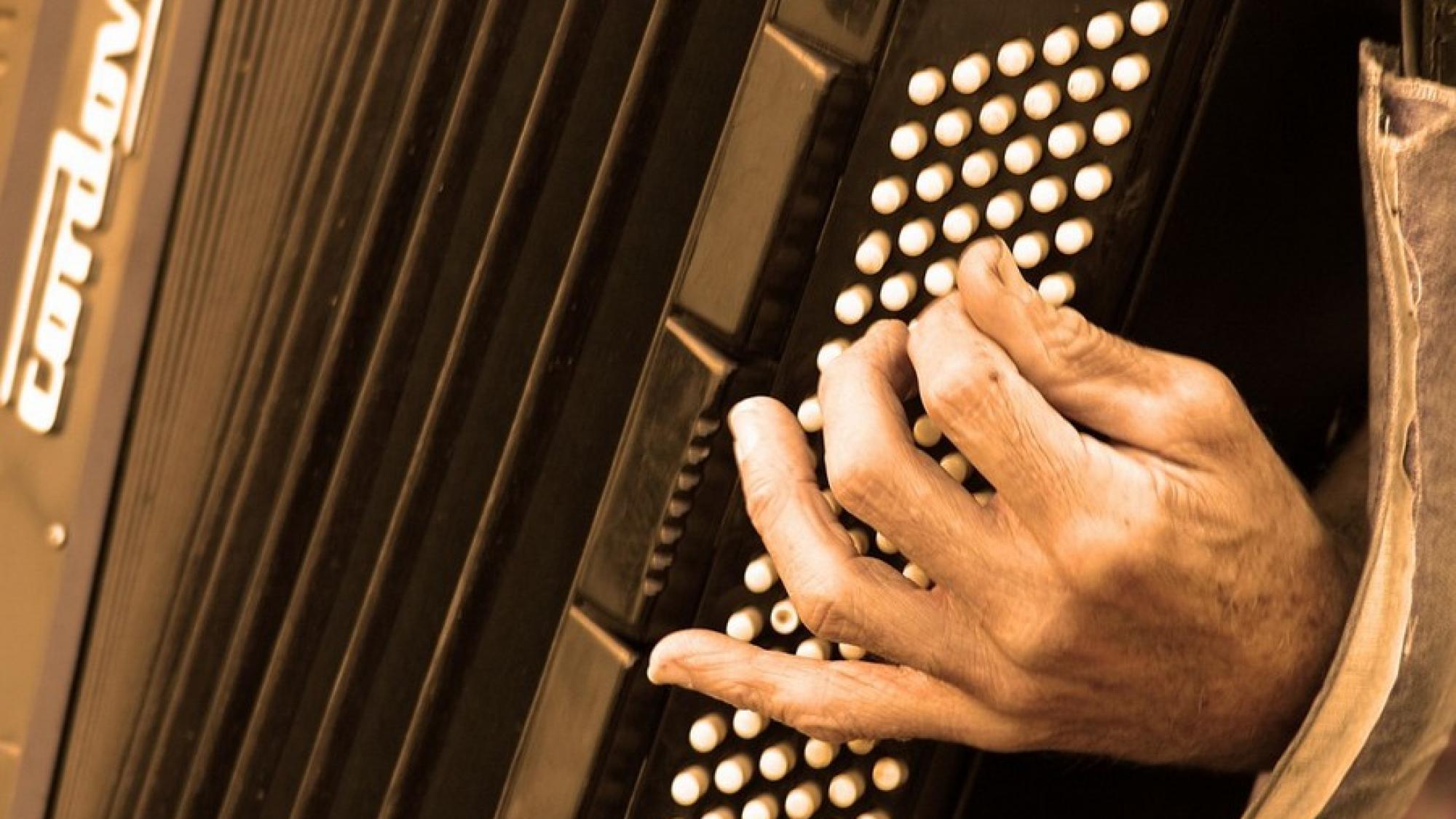 Volksmusikwettbewerb in Auer - Musik | stol.it