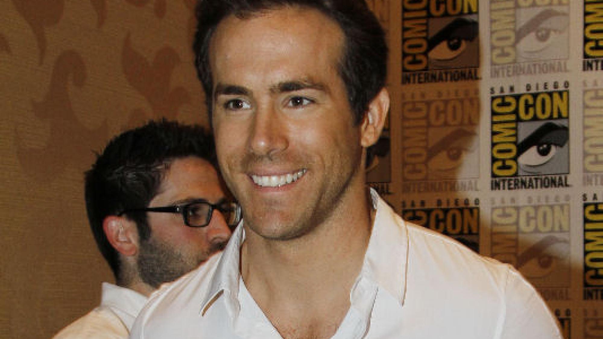 Ryan Reynolds erhält Stern auf „Walk of Fame“ - Panorama | stol.it