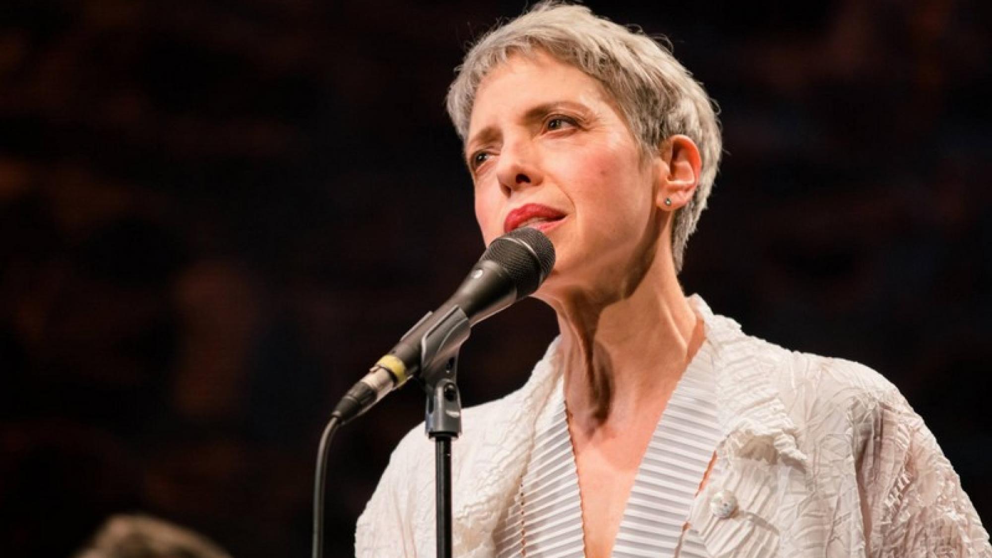 „Rock'n'Roll Gypsy“ – Sängerin Helen Schneider wird 65 - Musik | stol.it