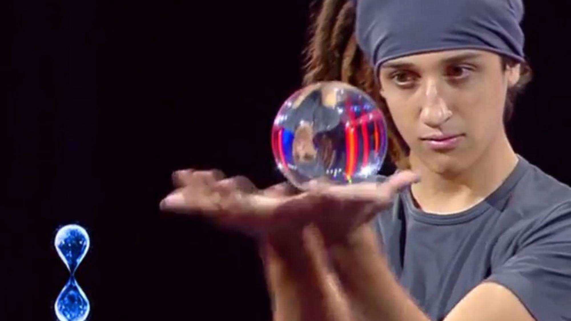 "Tu Sì Que Vales": Trentiner Straßenkünstler verzaubert Jury - Panorama ...