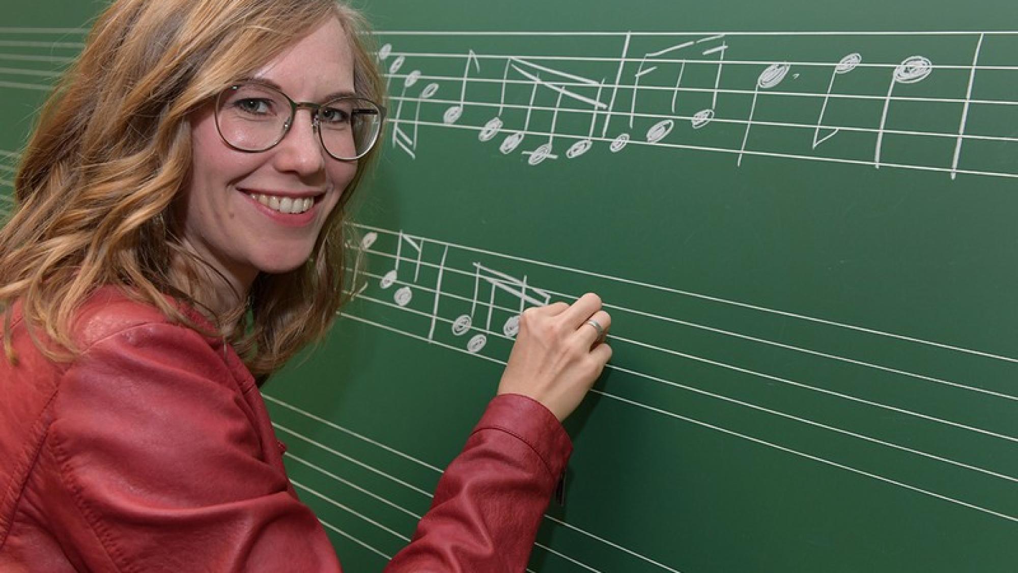 Stefanie Steger als Christel von der Post - Panorama | stol.it