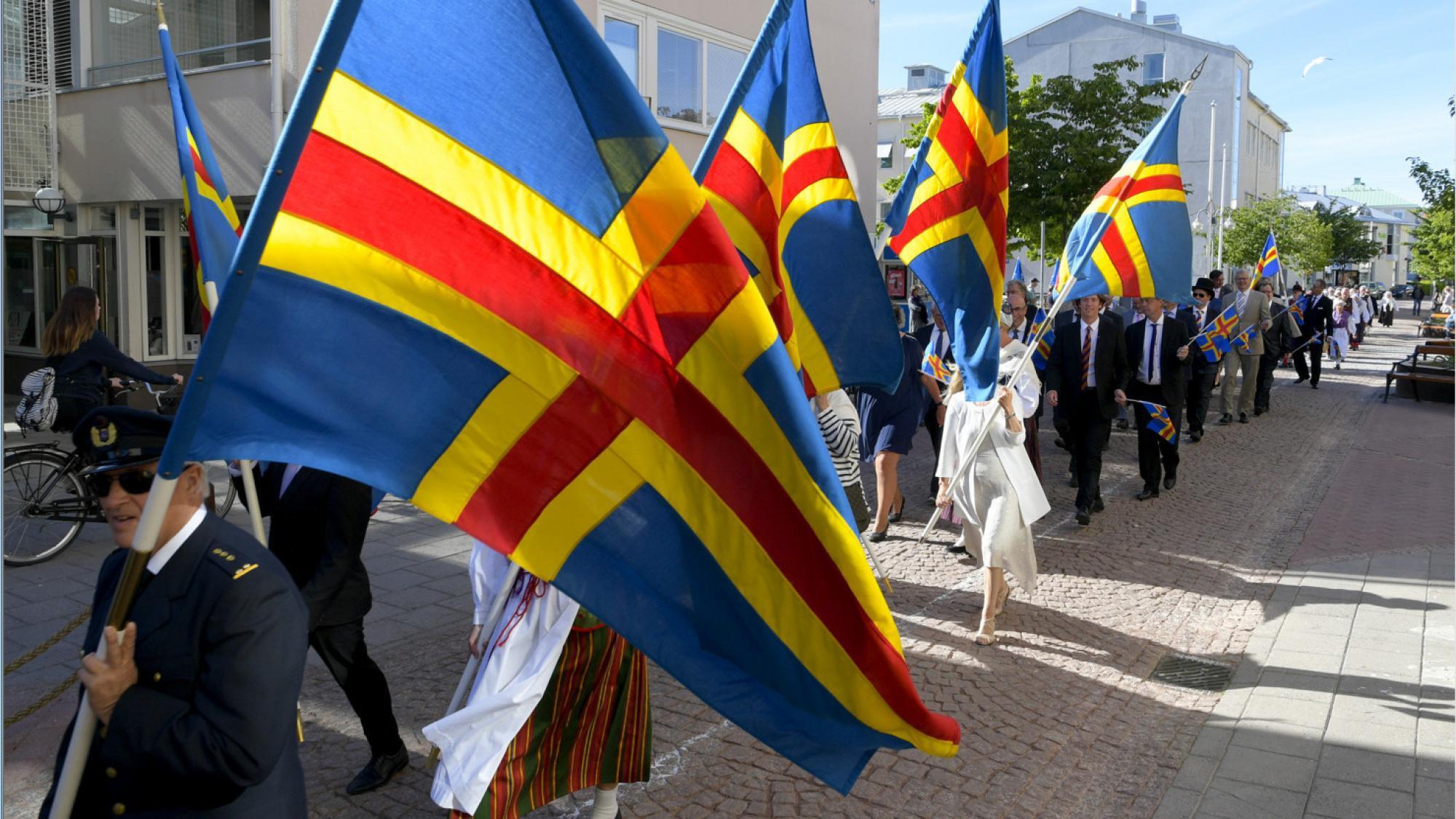 Entmilitarisierte Åland-Inseln auf dem Weg in die NATO... - Politik ...