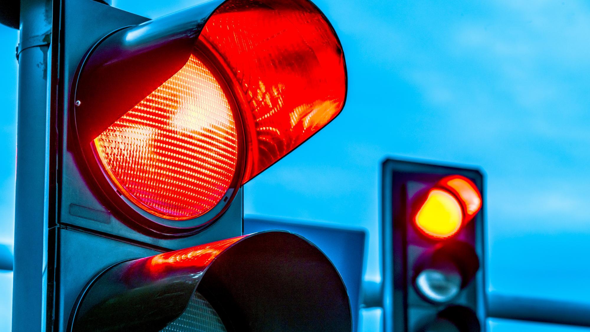 Warum wir so oft über Rot fahren - Chronik | stol.it