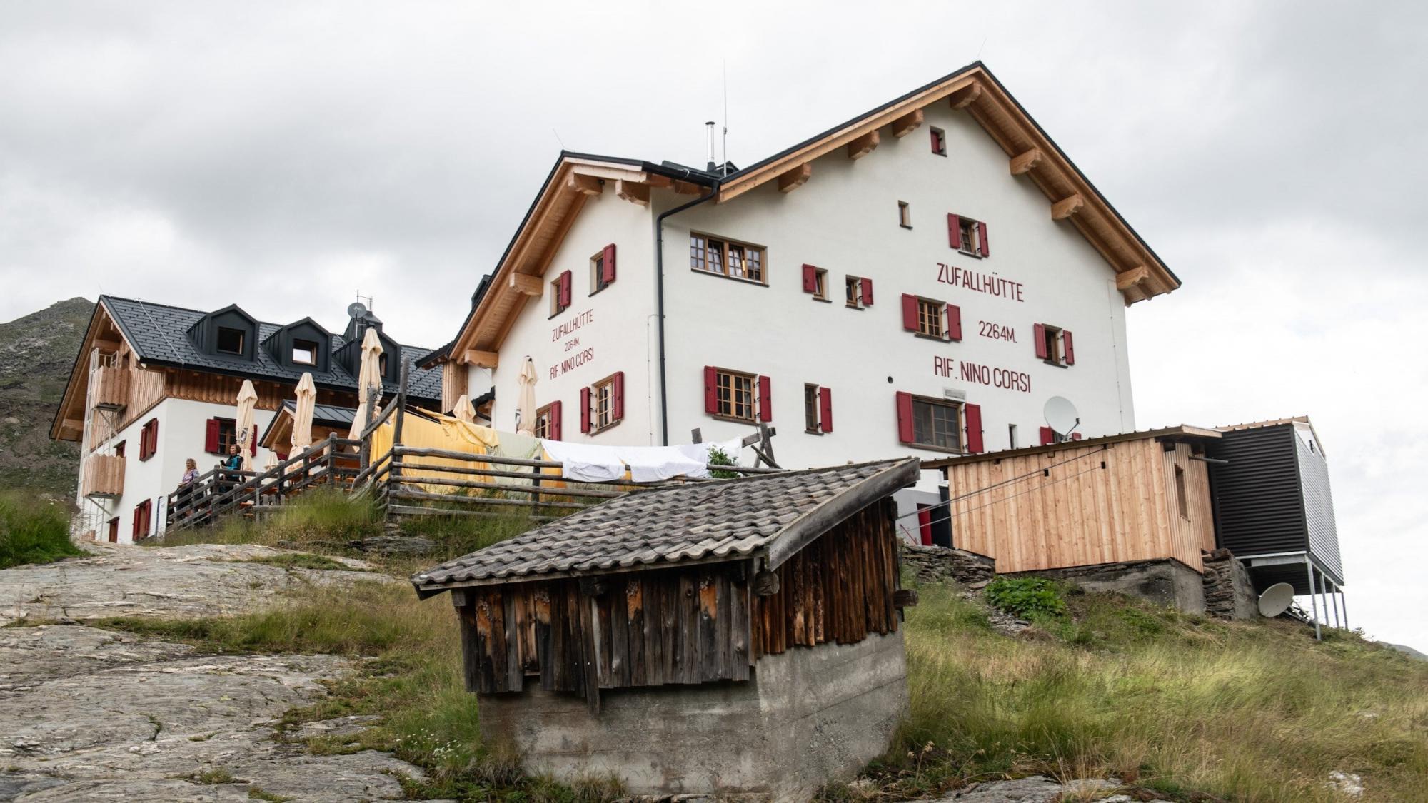 Zufallhütte übergeben, Blick auf Erschließung Hintermartell - Politik ...