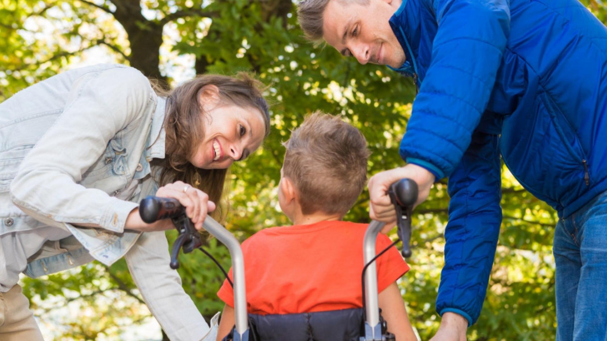 Für Kinder mit Behinderung: 50 Euro mehr vom Land - Politik | stol.it