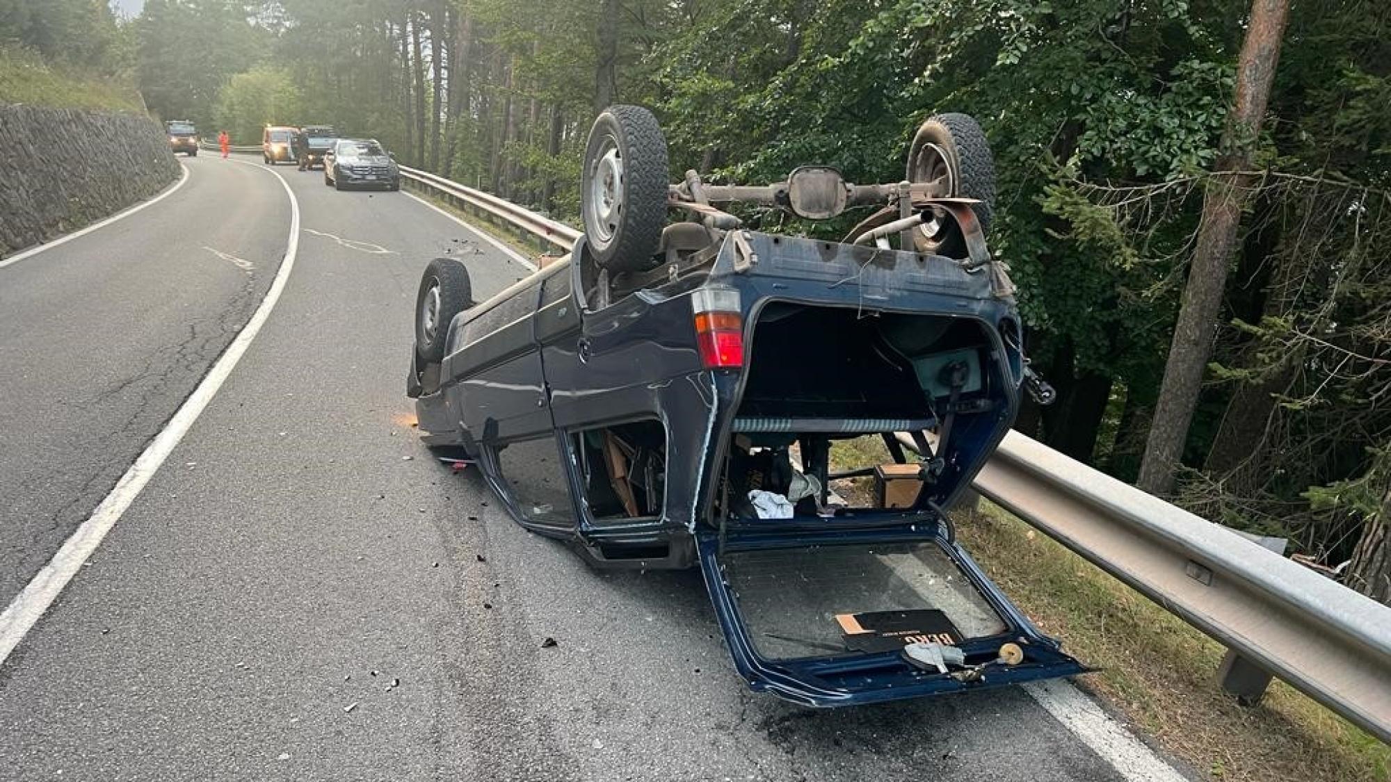 Ritten: Auto bei Unfall überschlagen – Straße wieder geöffnet - Chronik ...