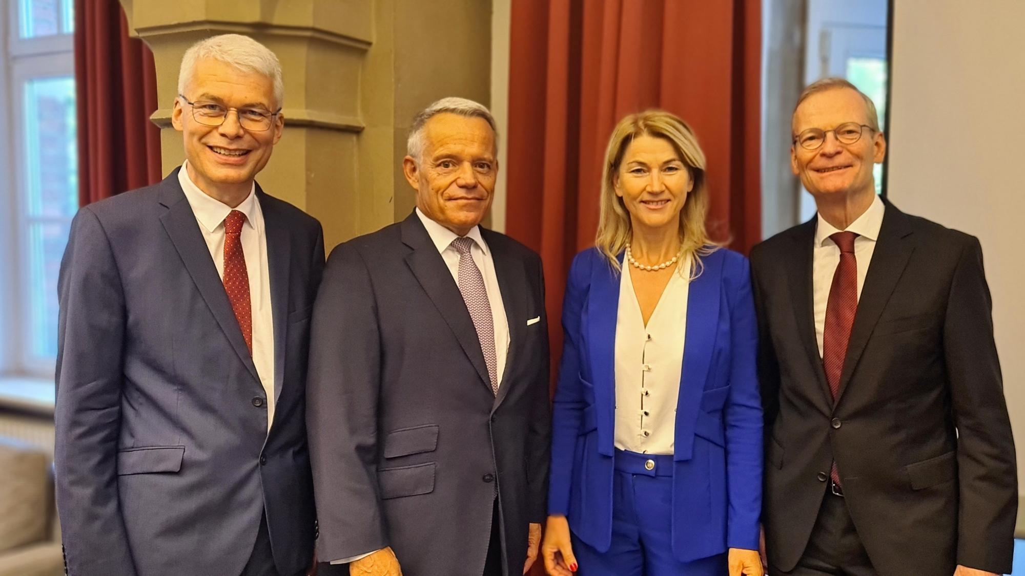Raiffeisenunion: Paulina Schwarz im Vorstand - Wirtschaft | stol.it