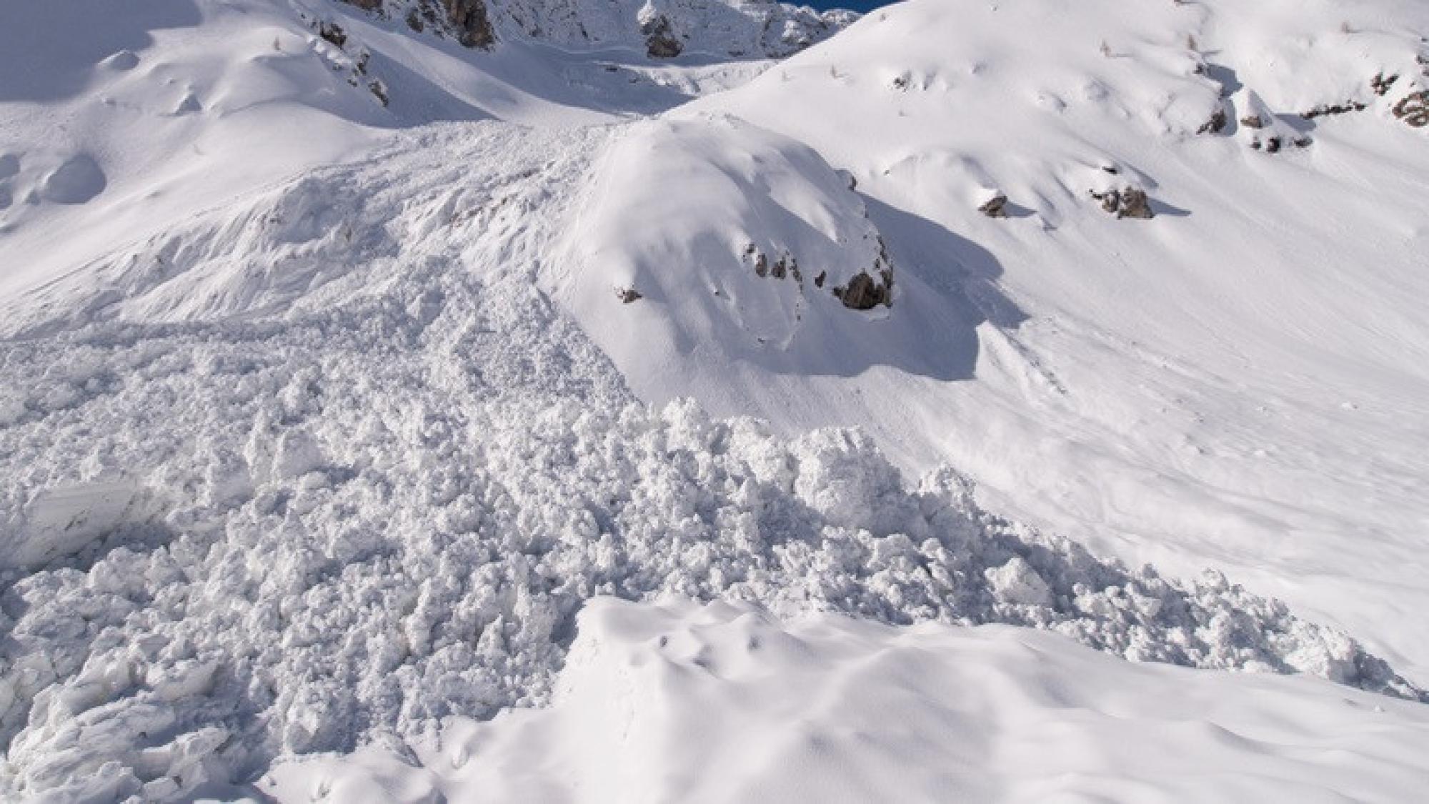Sulden: Snowboarder von Lawine teilverschüttet – unverletzt - Chronik ...
