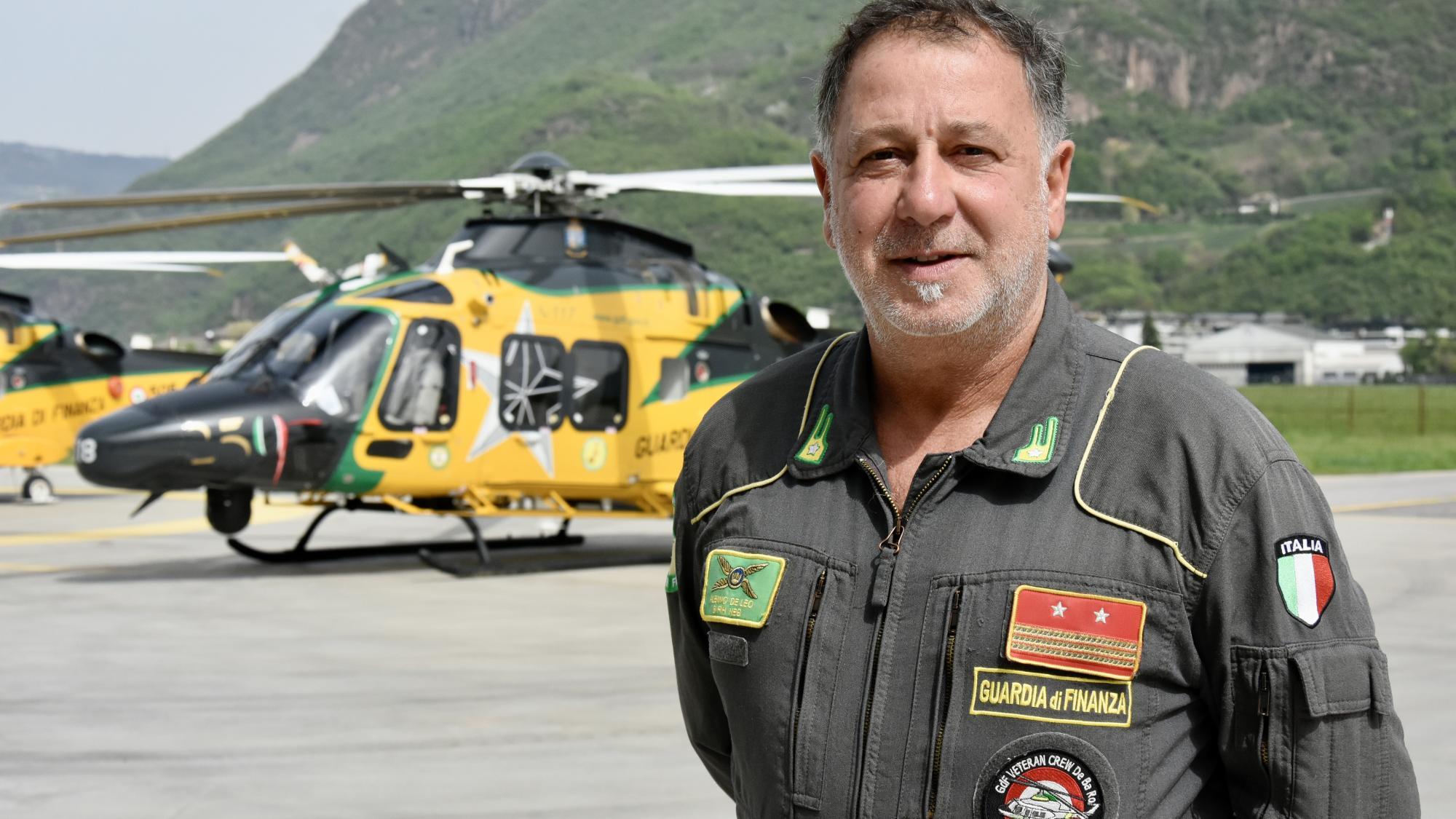 „Ich hatte Angst“: Heli-Pilot blickt nach 30 Jahren Einsätze am Berg ...