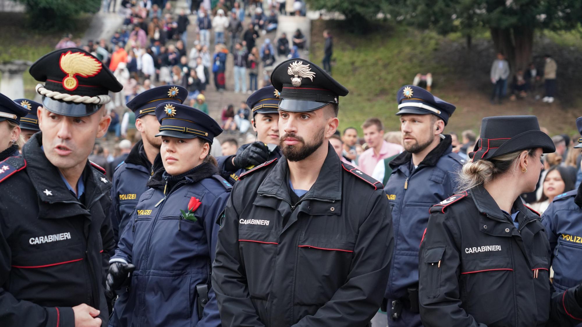 Berührendes „Pfiat enk“ von Oberst Rivola – Neue Herausforderung in Rom ...