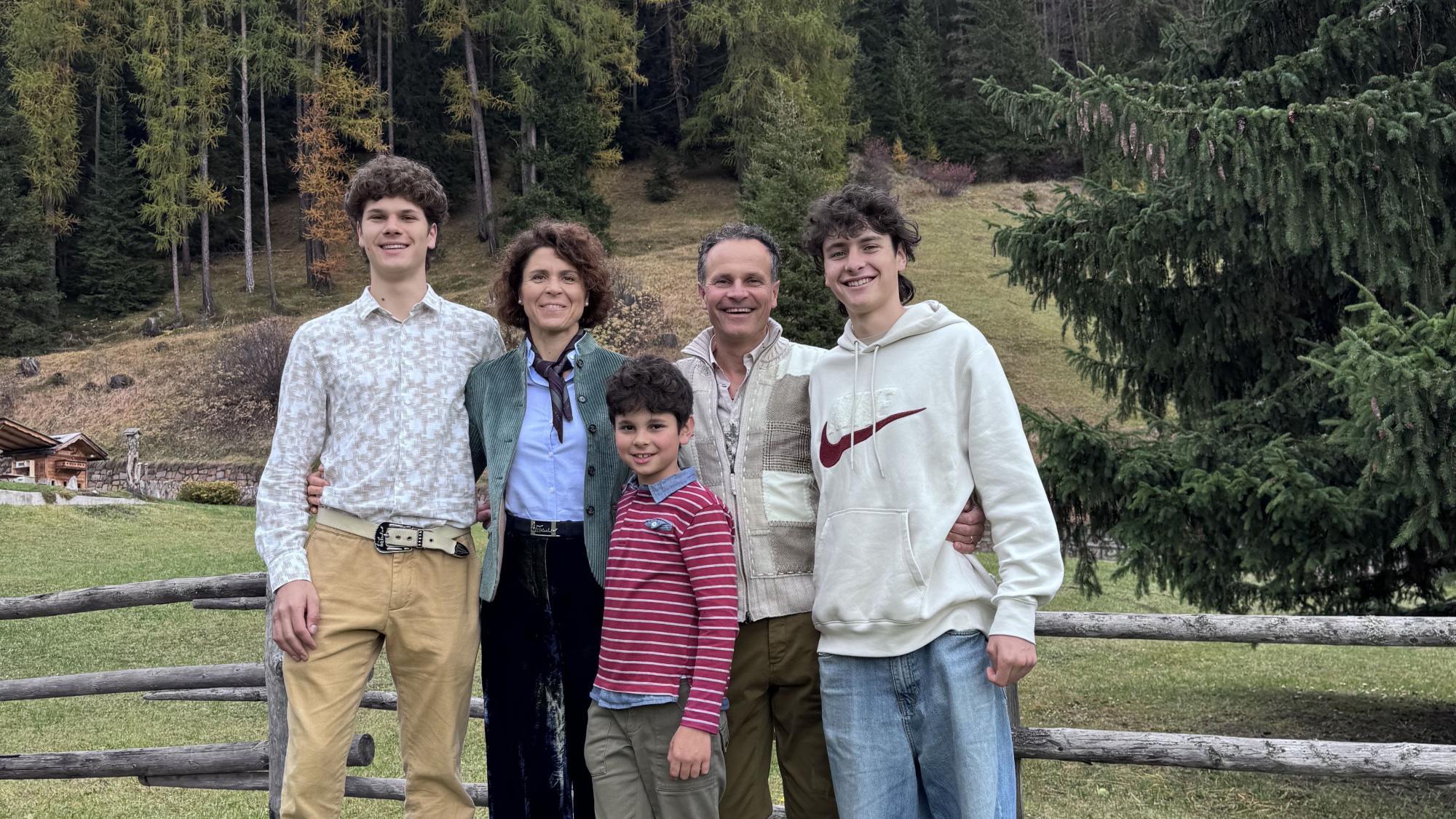 Isolde Kostners Leben zwischen Familie und Luxuschalet - Panorama | stol.it