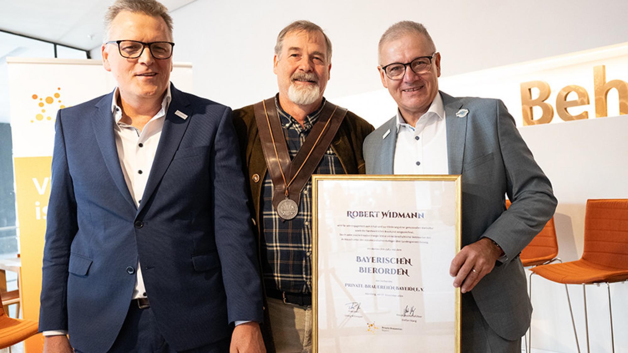 Robert Widmann erhält als erster Südtiroler den Bayerischen Bierorden ...