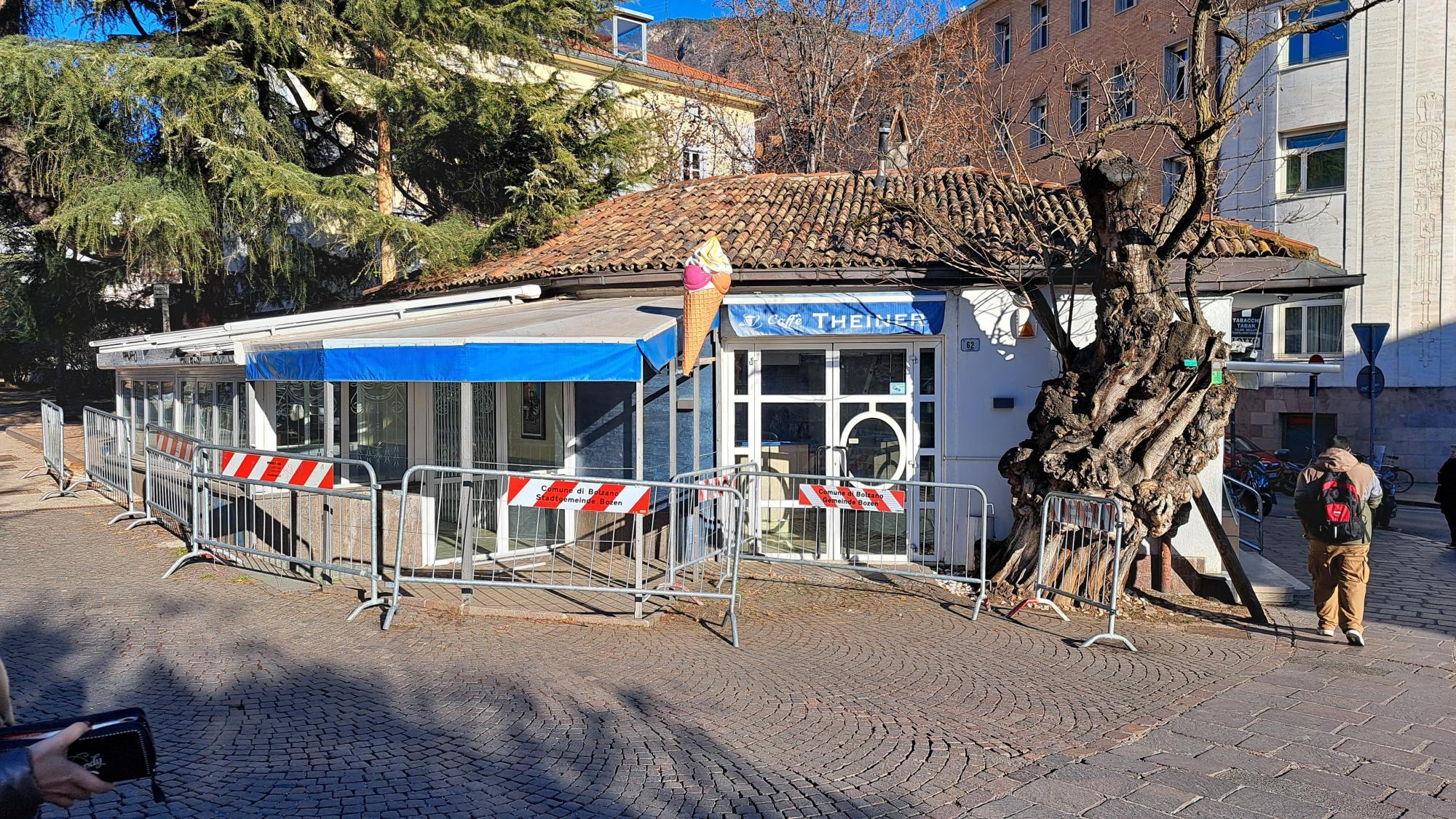 Wie es mit der Bar Theiner weiter geht - Chronik | stol.it