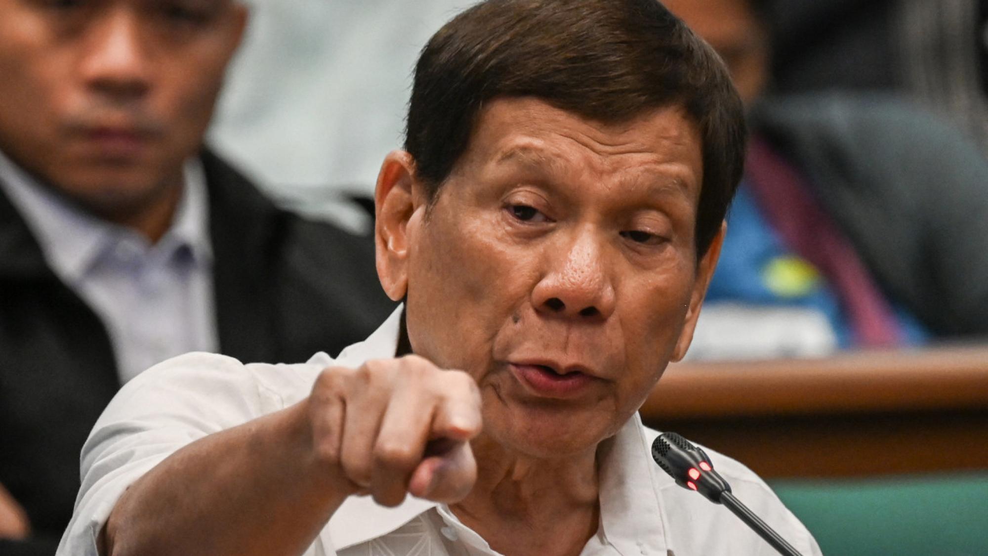 Wegen seines „Drogenkriegs“: Philippinischer Ex-Präsident verhaftet - Politik | stol.it