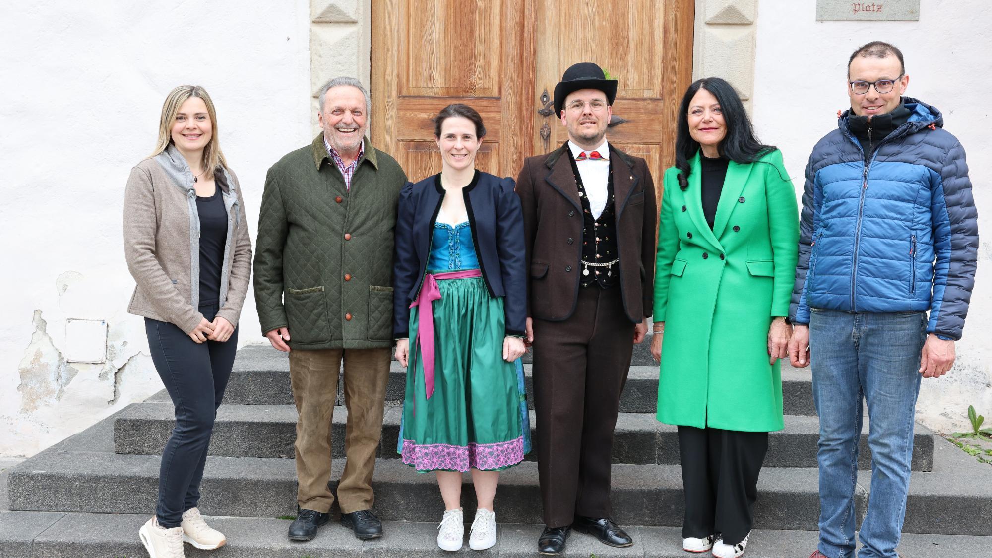 Kastelruth: Für Tiroler Werte und für Dialog - Politik | stol.it