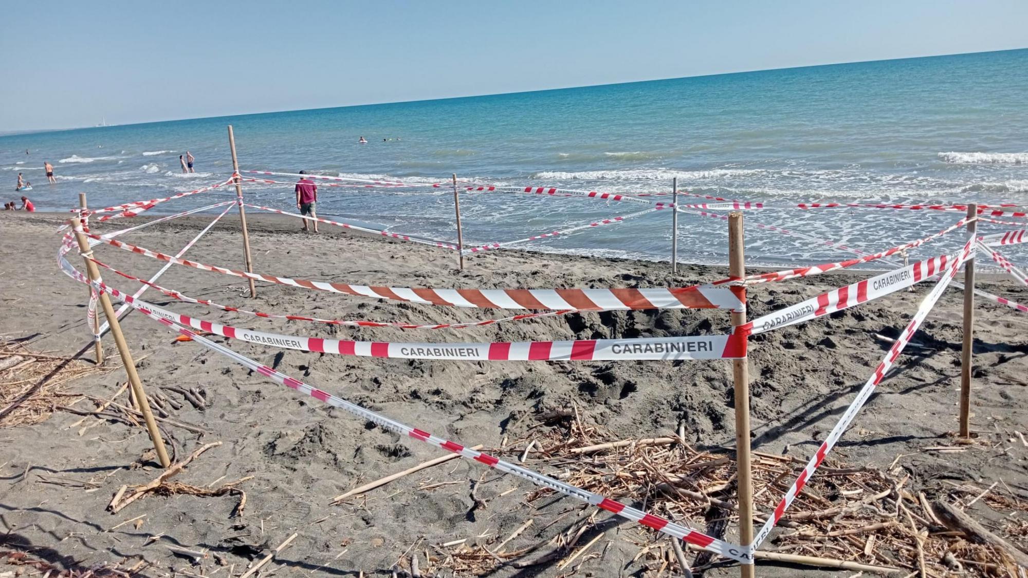 Fahrlässige Tötung? Vater nach Tod seines Sohnes in Sandgrube unter ...