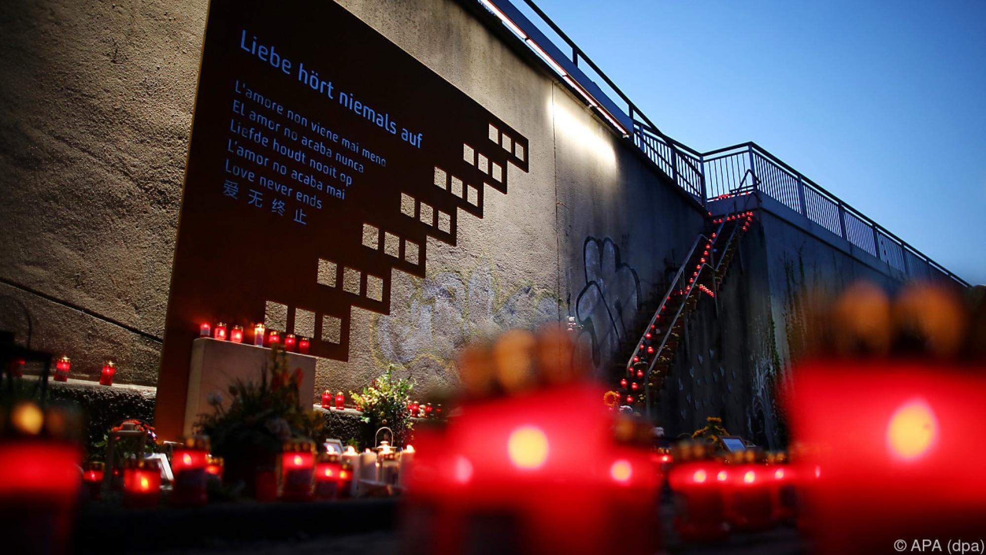 Duisburg sucht neuen Umgang mit der Loveparade-Katastrophe - Chronik ...