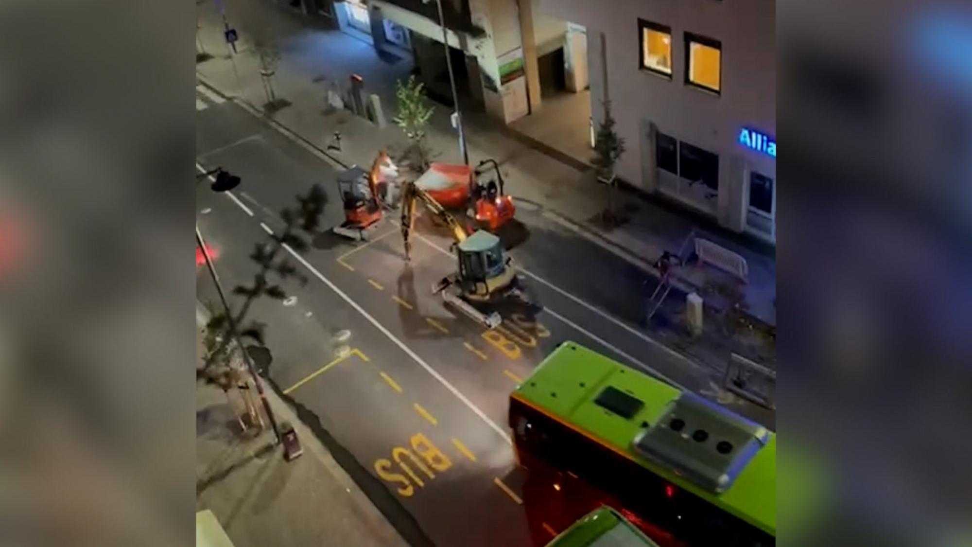 Nächtliche Baggerarbeiten rauben Anrainern den Schlaf - Videos | stol.it