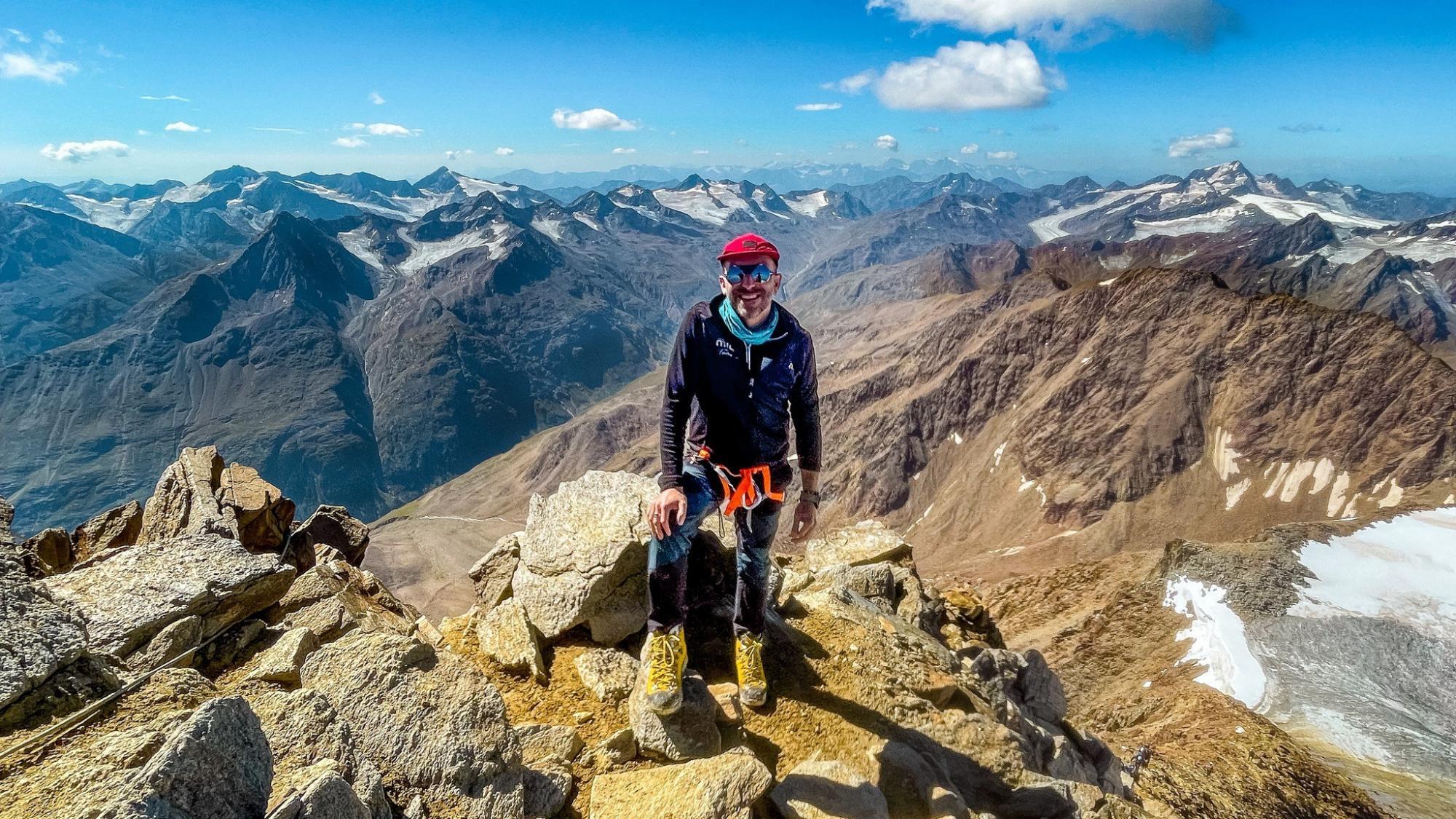 Nach Lawinenunglück im Himalaya: Paolo Coccos Asche kehrt nach Italien ...