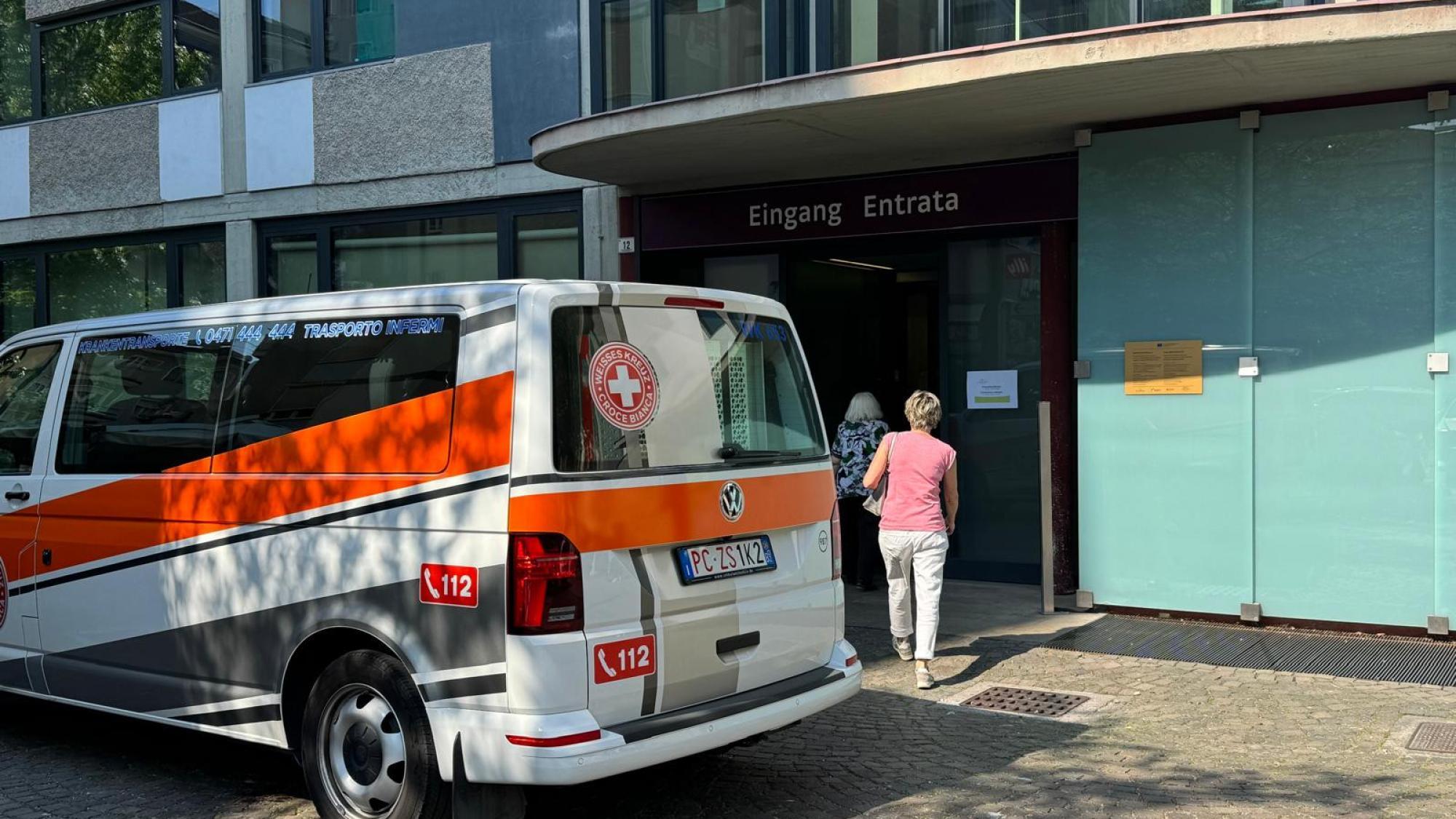 Gemeinschaftshäuser eröffnet: Was Sie wissen müssen - Chronik | stol.it