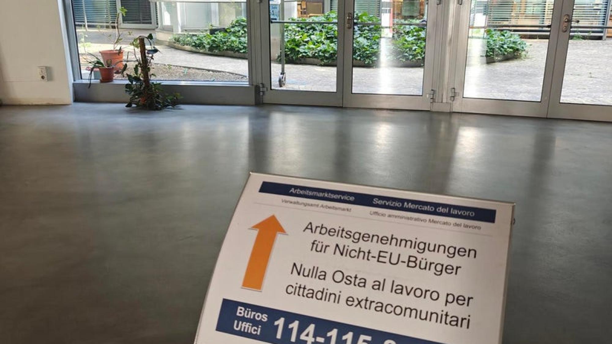 Nicht-EU-Bürger: Klare Regeln bei Wechsel zu Ganzjahres-Verträgen ...