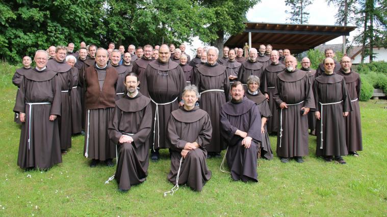 Provinzkapitel der Franziskaner: „Immer auf dem Weg sein“ - Chronik ...