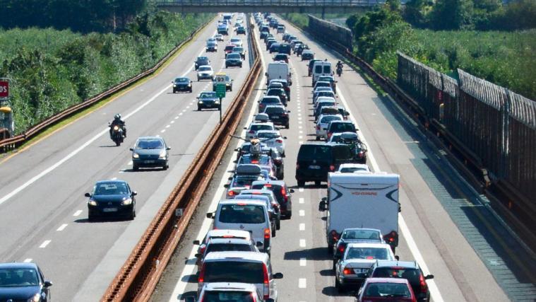 Viel Verkehr in Südtirol – Lange Staus auf der Brennerautobahn